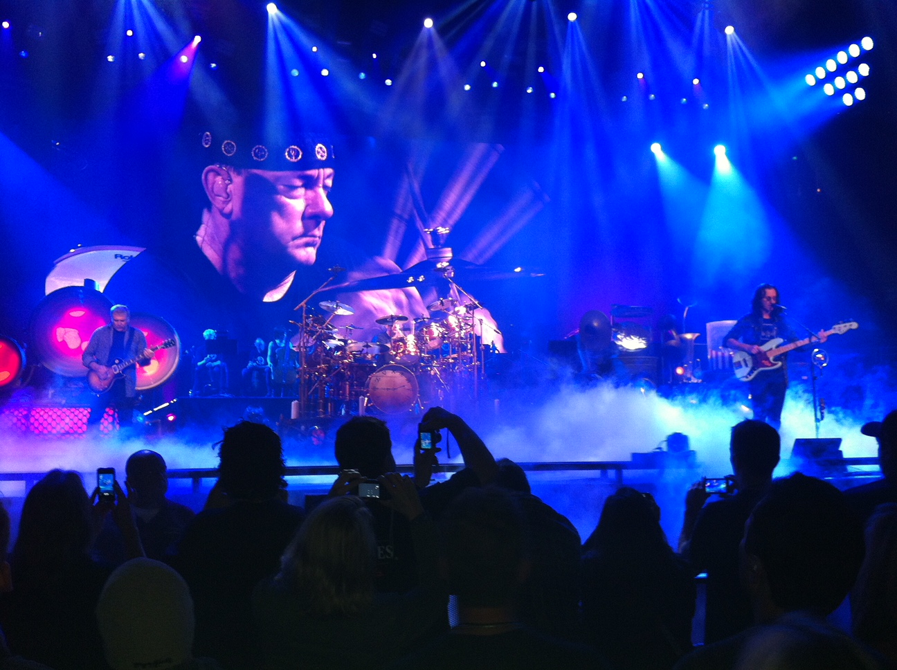 What a way to say goodbye. Best concert ever.